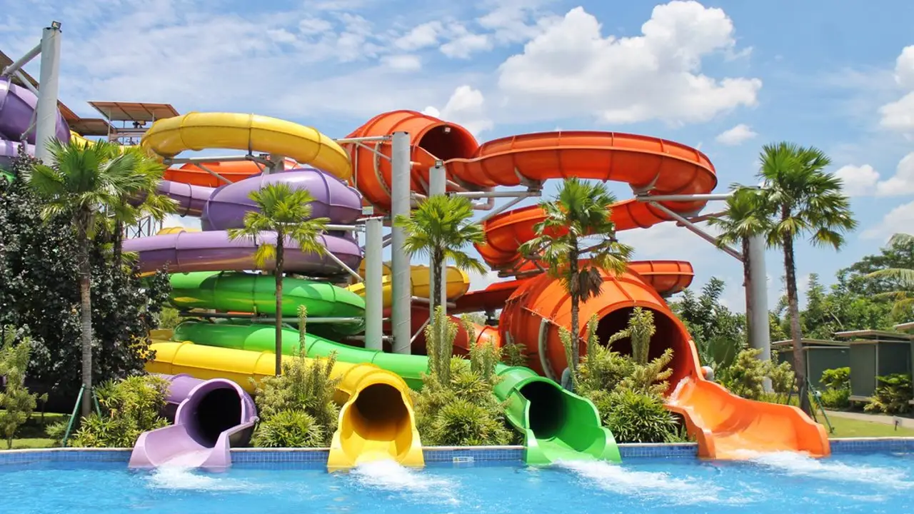 5 Kolam Renang Bekasi: Lokasi, HTM, Fasilitas, dan Jam Buka