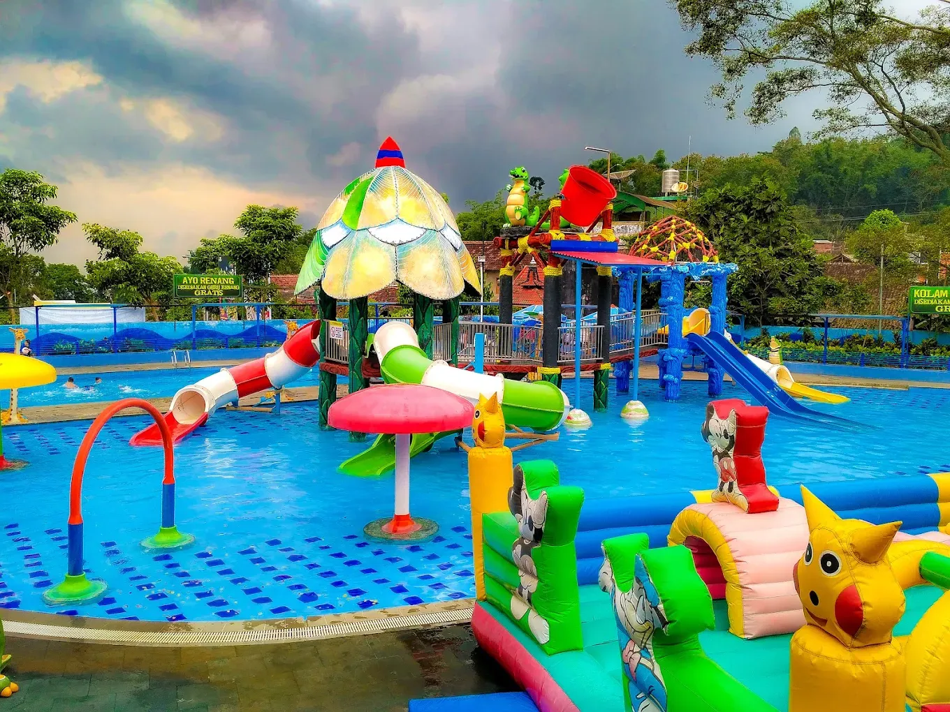 5 Pilihan Kolam Renang di Malang yang Seru dan Ramah Anak