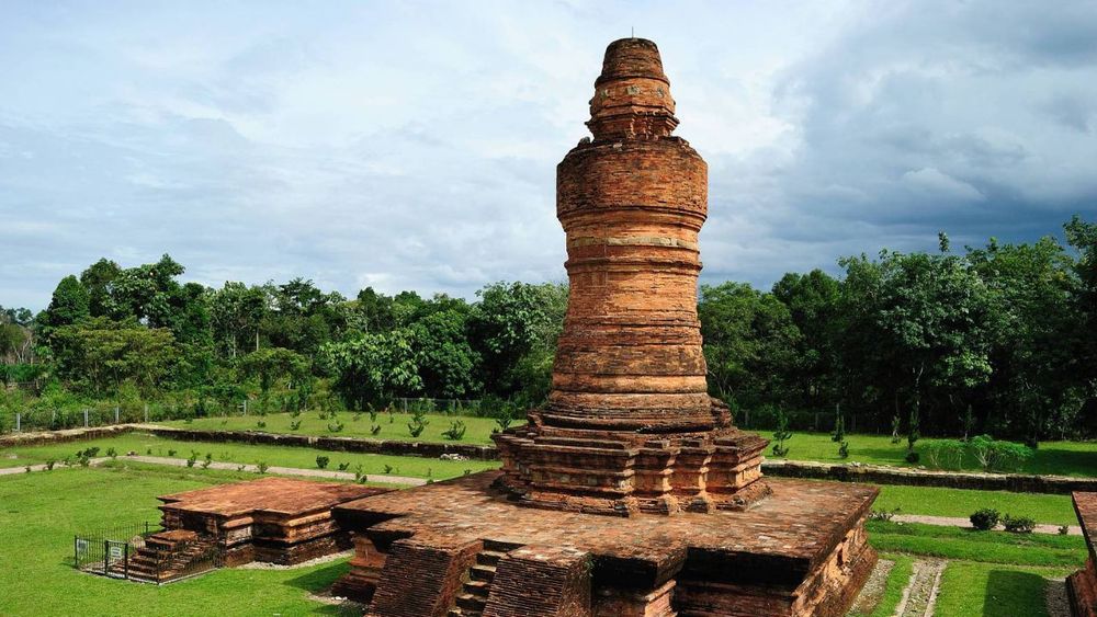 Candi Muara Takus: Sejarah, Lokasi, dan Harga Tiket Masuk