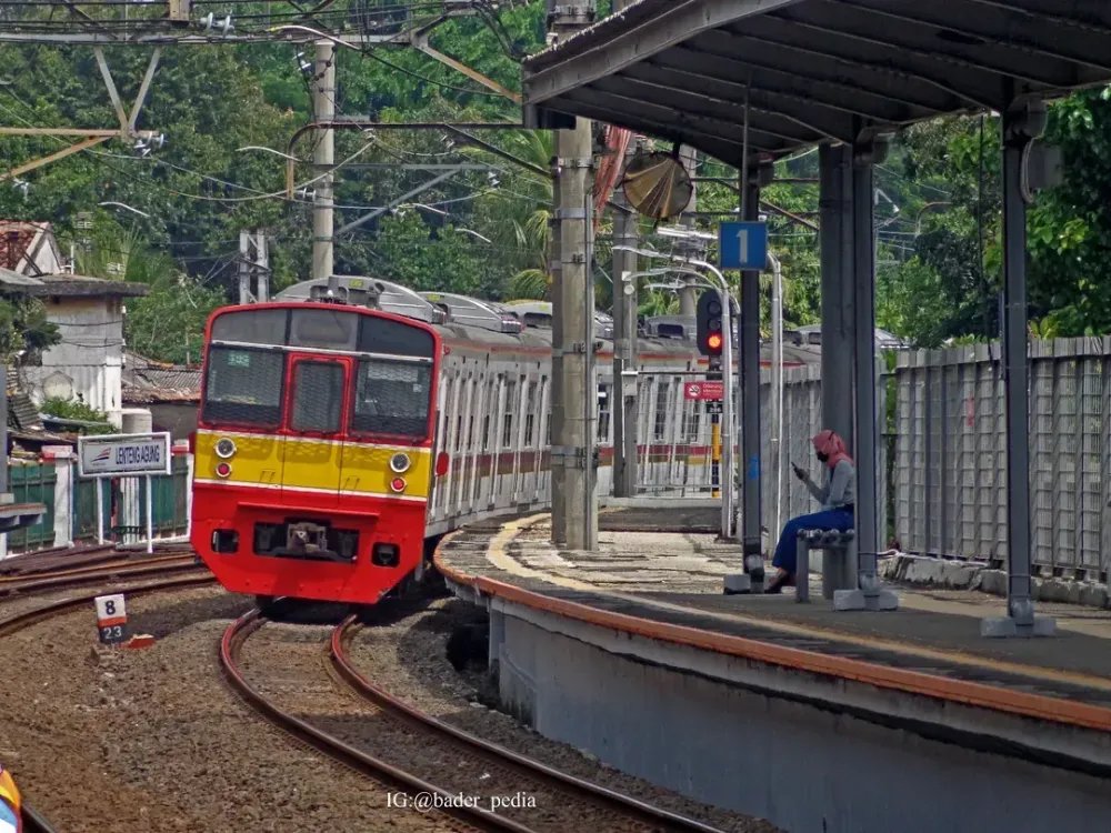 Stasiun Lenteng Agung: Lokasi, Rute, Jadwal, Fasilitas, dan Tarif