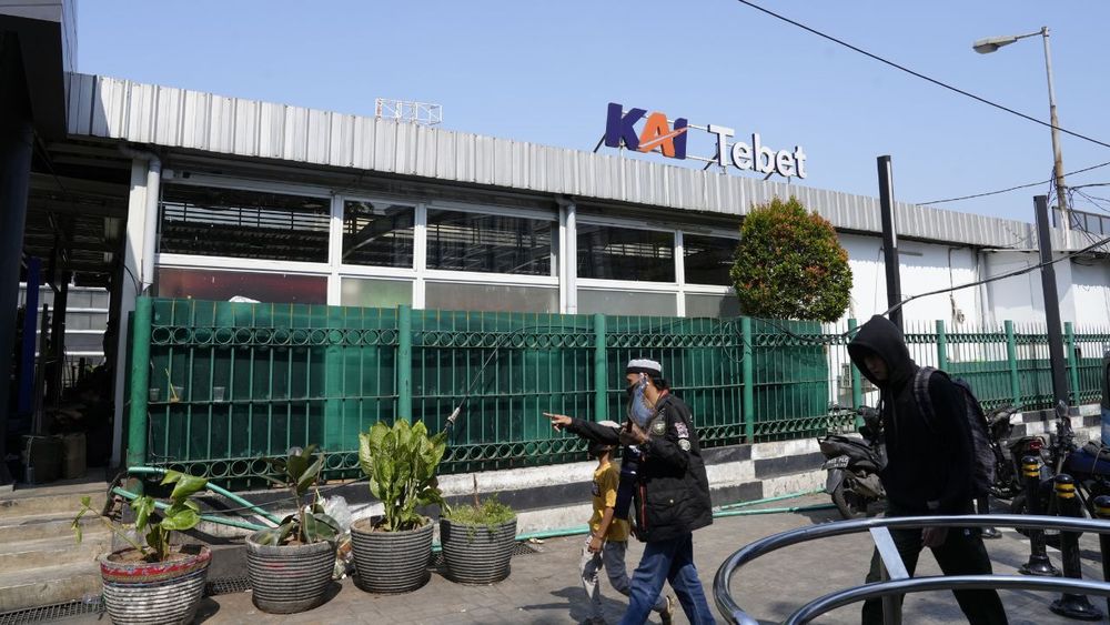 Stasiun Tebet: Informasi Umum, Lokasi, Rute, Jadwal, dan Tarif Kereta