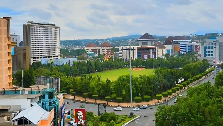 Simpang Lima Semarang: Surga Kuliner, Hiburan, dan Wisata Malam Kota