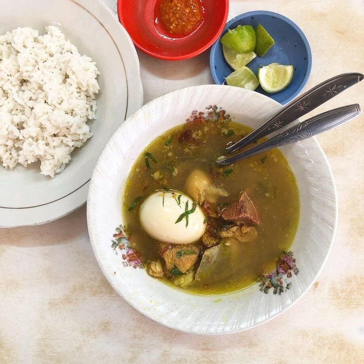 8 Kuliner Dekat Stasiun Gubeng Surabaya yang Lezat