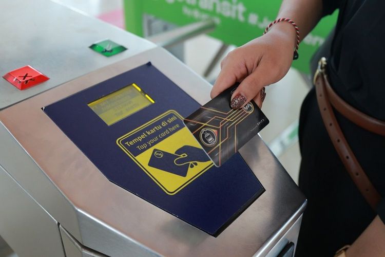 KRL Jabodetabek: Tiket, Jadwal, Rute dan Tips Naik KRL