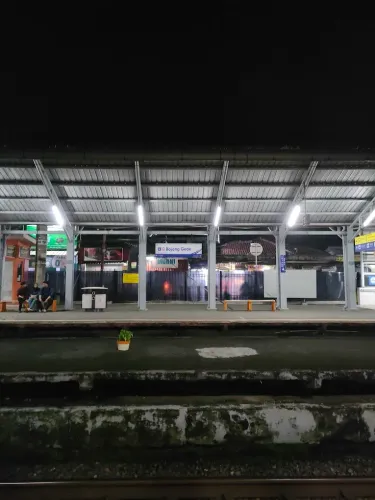 Stasiun Bojong Gede: Rute KRL, Jadwal Kereta, Fasilitas, dan Tarif Terbaru